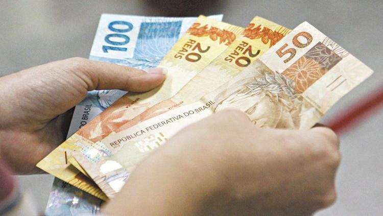 Entenda como funciona o décimo terceiro salário e os benefícios - ROLNEWS