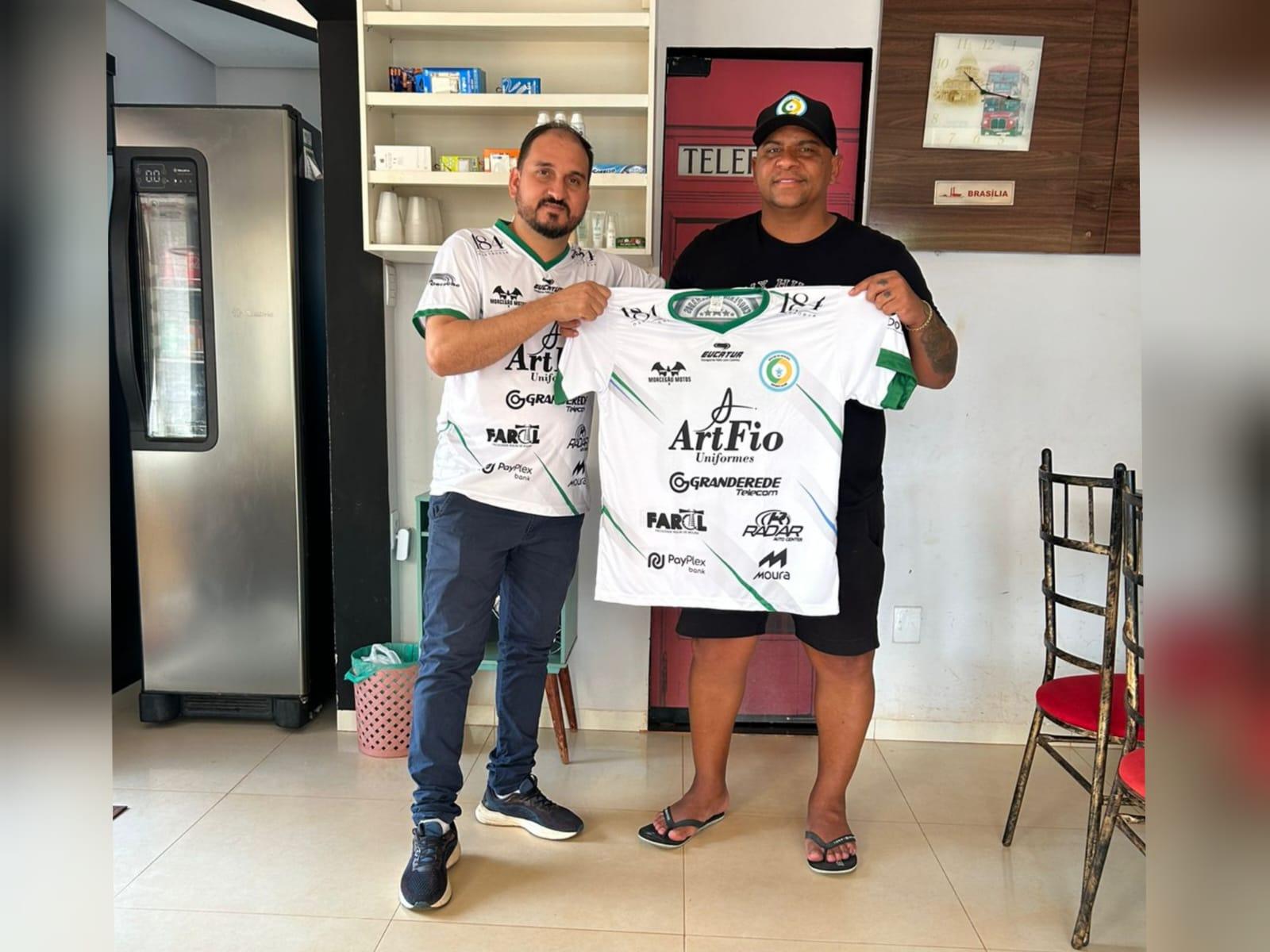 Atacante Walter chega em Rolim de Moura e será apresentado ao Rolim de ...
